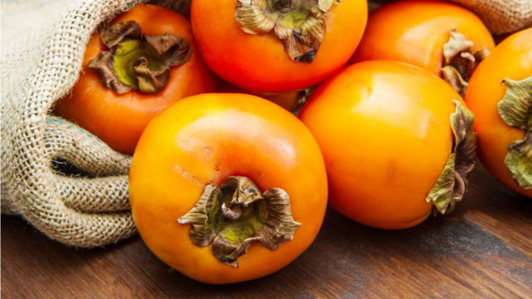 Los 7 principales beneficios del caqui para la salud y la nutrición